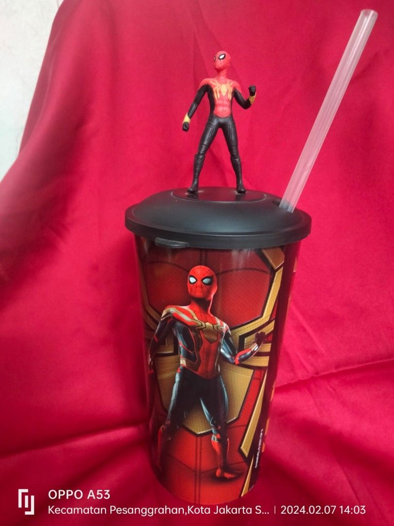 Botol minum spiderman, Barang Yang Dicari di Carousell