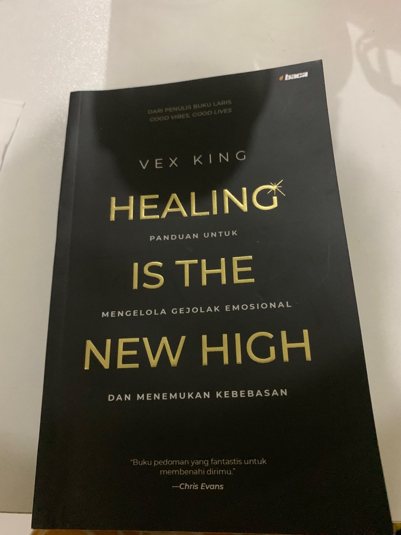 buku healing is the new high vex king, Buku & Alat Tulis, Buku di Carousell