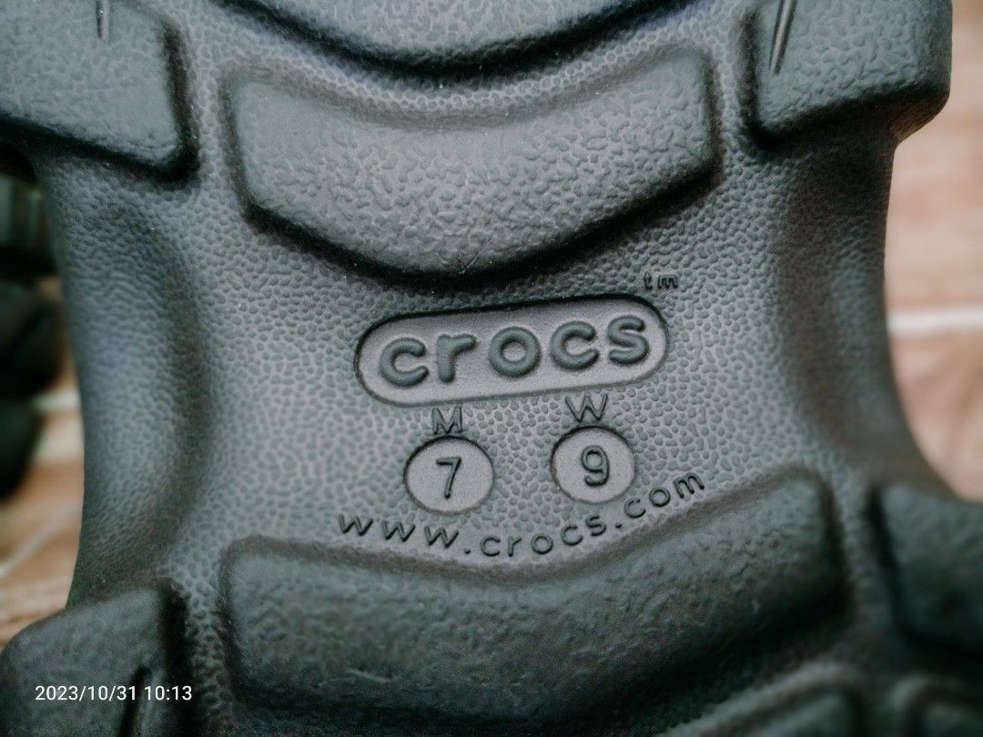 CROCS ICONIC SLIDES, Men's Fashion, Footwear, Slippers & Slides on Carousell