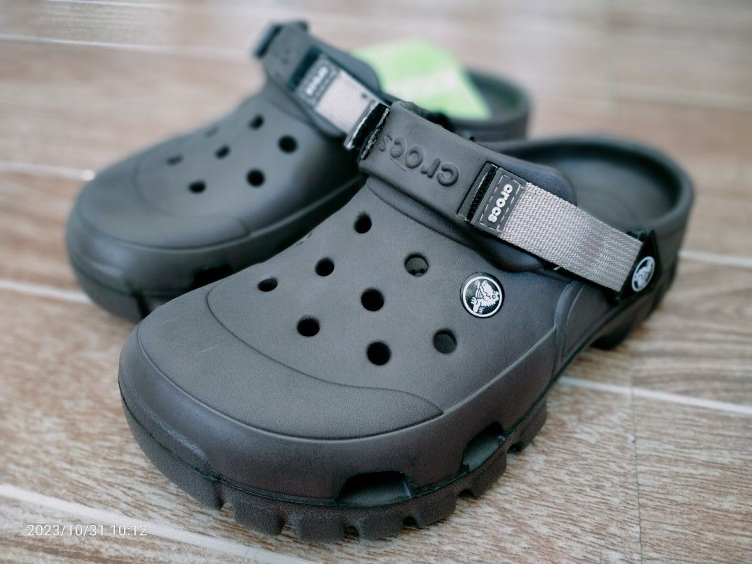 CROCS ICONIC SLIDES, Men's Fashion, Footwear, Slippers & Slides on Carousell