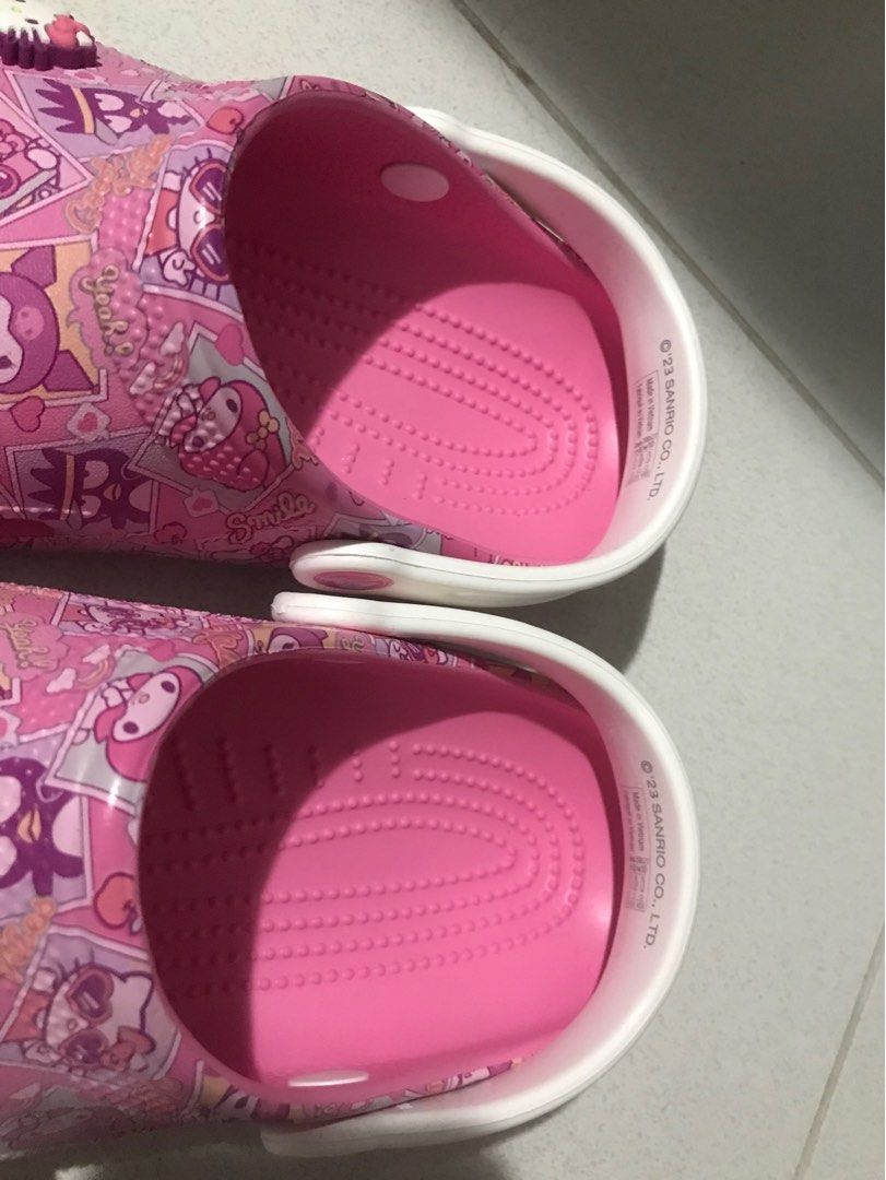 Crocs Sanrio Hello Kitty and Friends ( keroppi badtz maru my melody ...