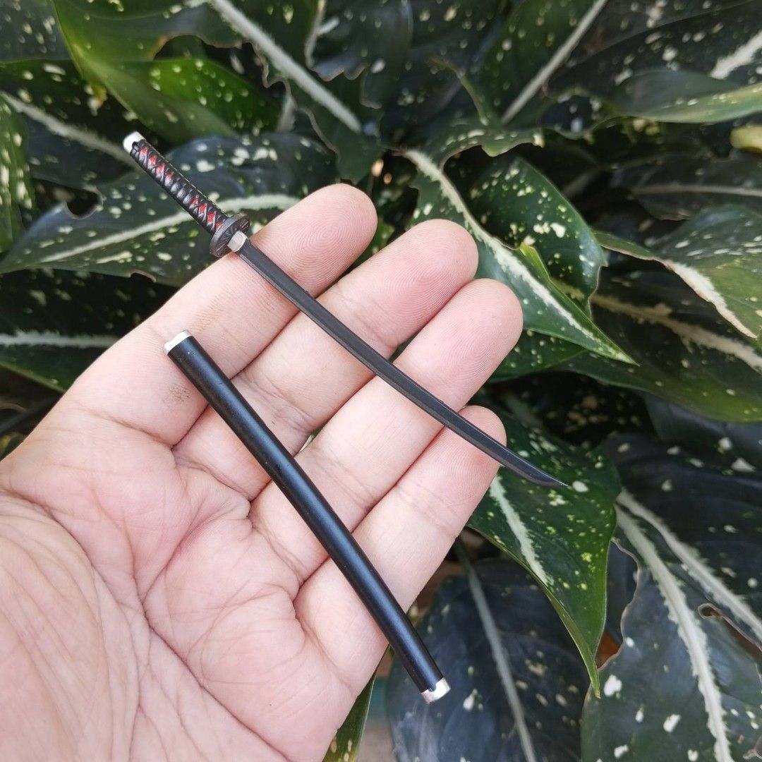 DEMON SLAYER Kimetsu no Yaiba Tanjiro Kamado Nichirin Swords Series 2 ...
