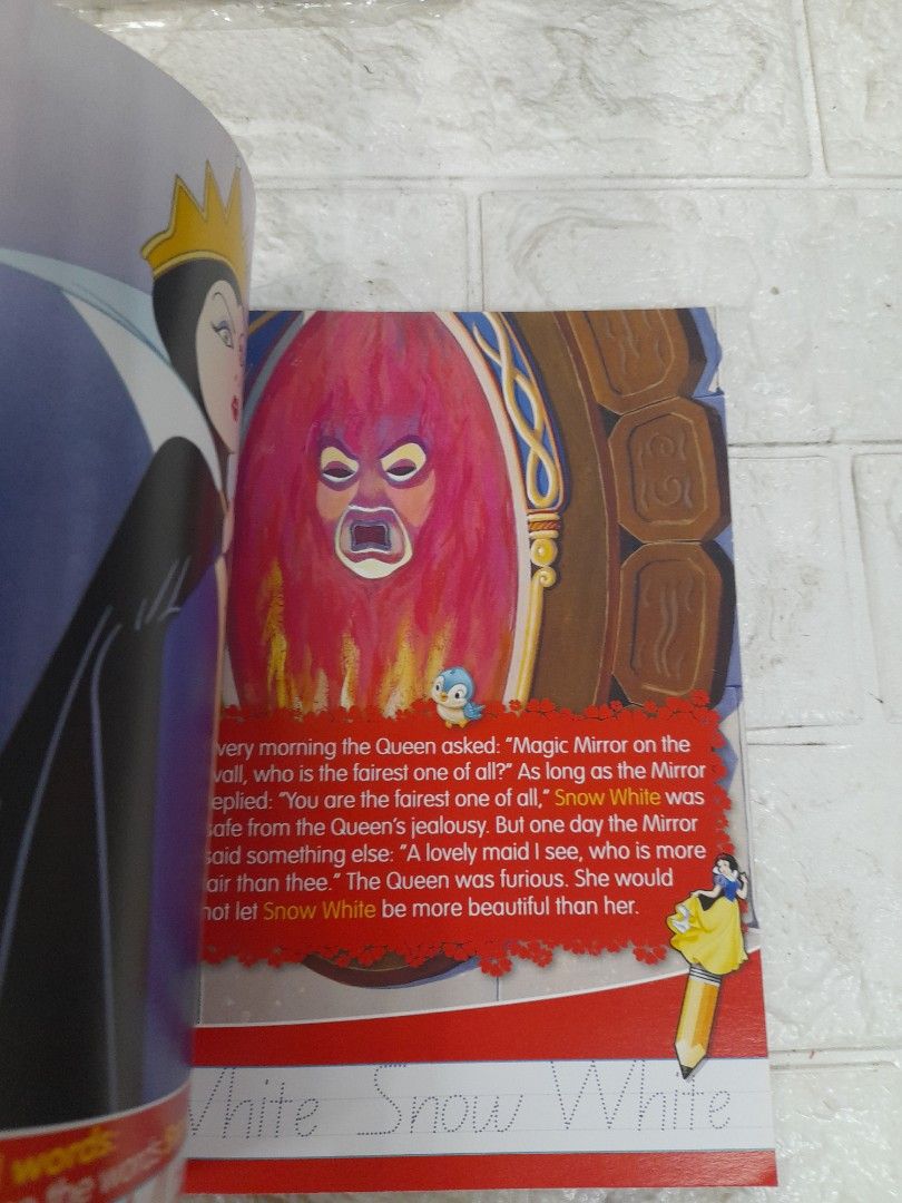 Disney Snow White Read Along, Hobbies & Toys, Books & Magazines ...