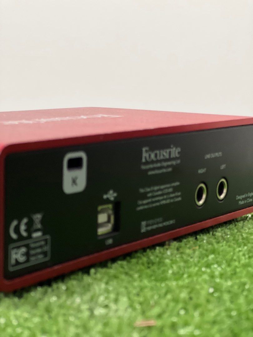 Focusrite Scarlet 2i2 2nd Gen, Hobbies & Toys, Music & Media, Musical ...