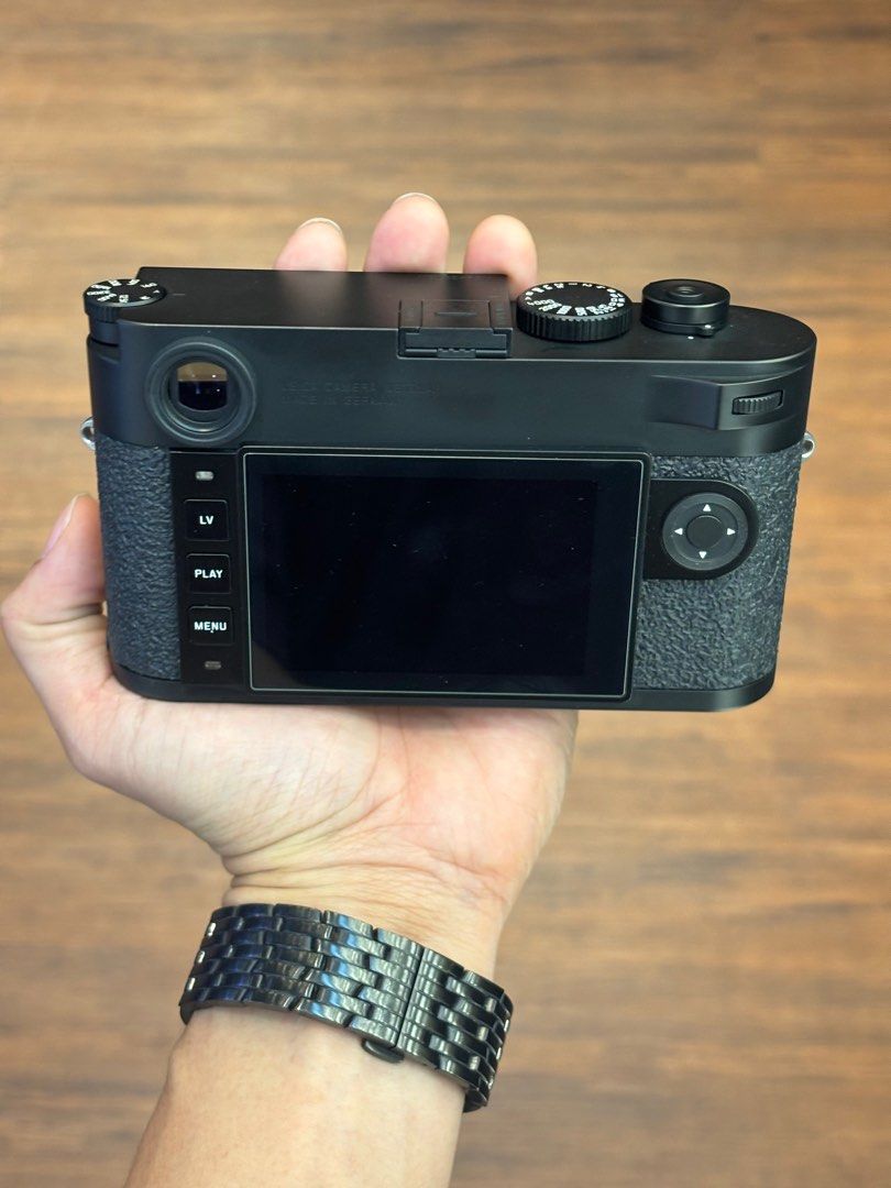 LEICA M10 MONOCHROME BODY, Photography, Cameras on Carousell