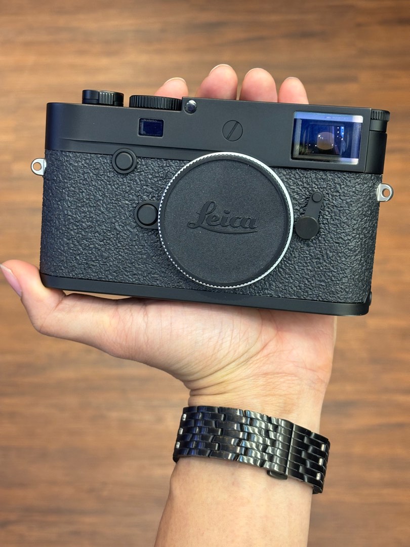 LEICA M10 MONOCHROME BODY, Photography, Cameras on Carousell