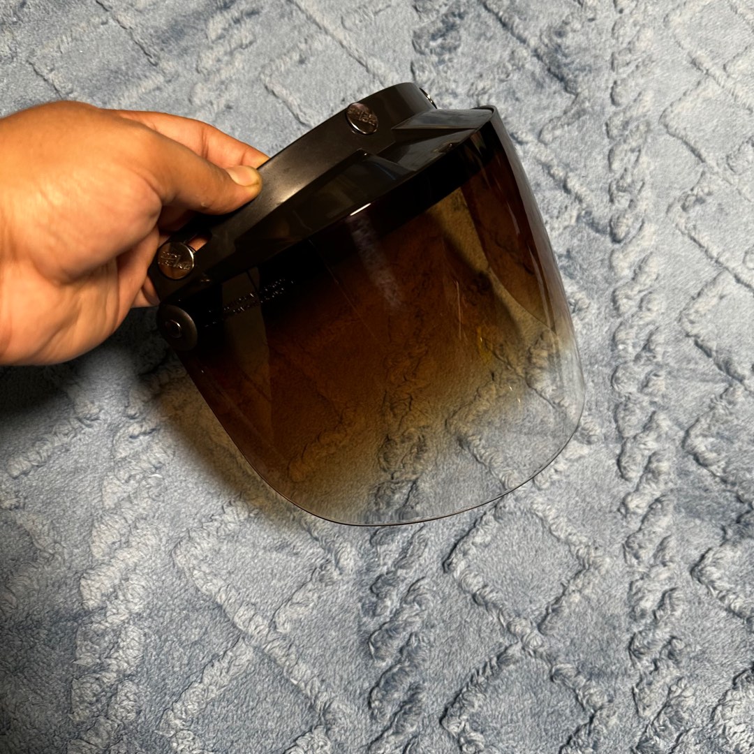Mhr Steng two tone visor, Motorcycles, Motorcycle Apparel on Carousell