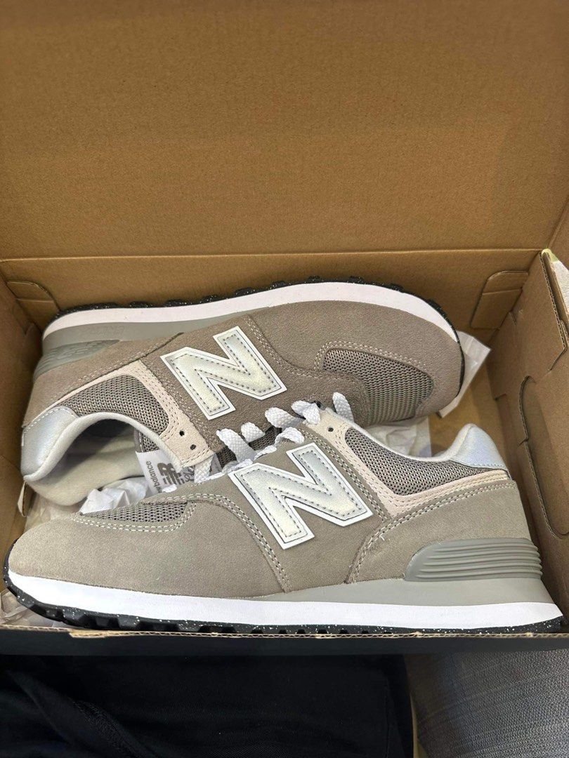 New Balance Classic 574, Women's Fashion, Footwear, Sneakers on Carousell