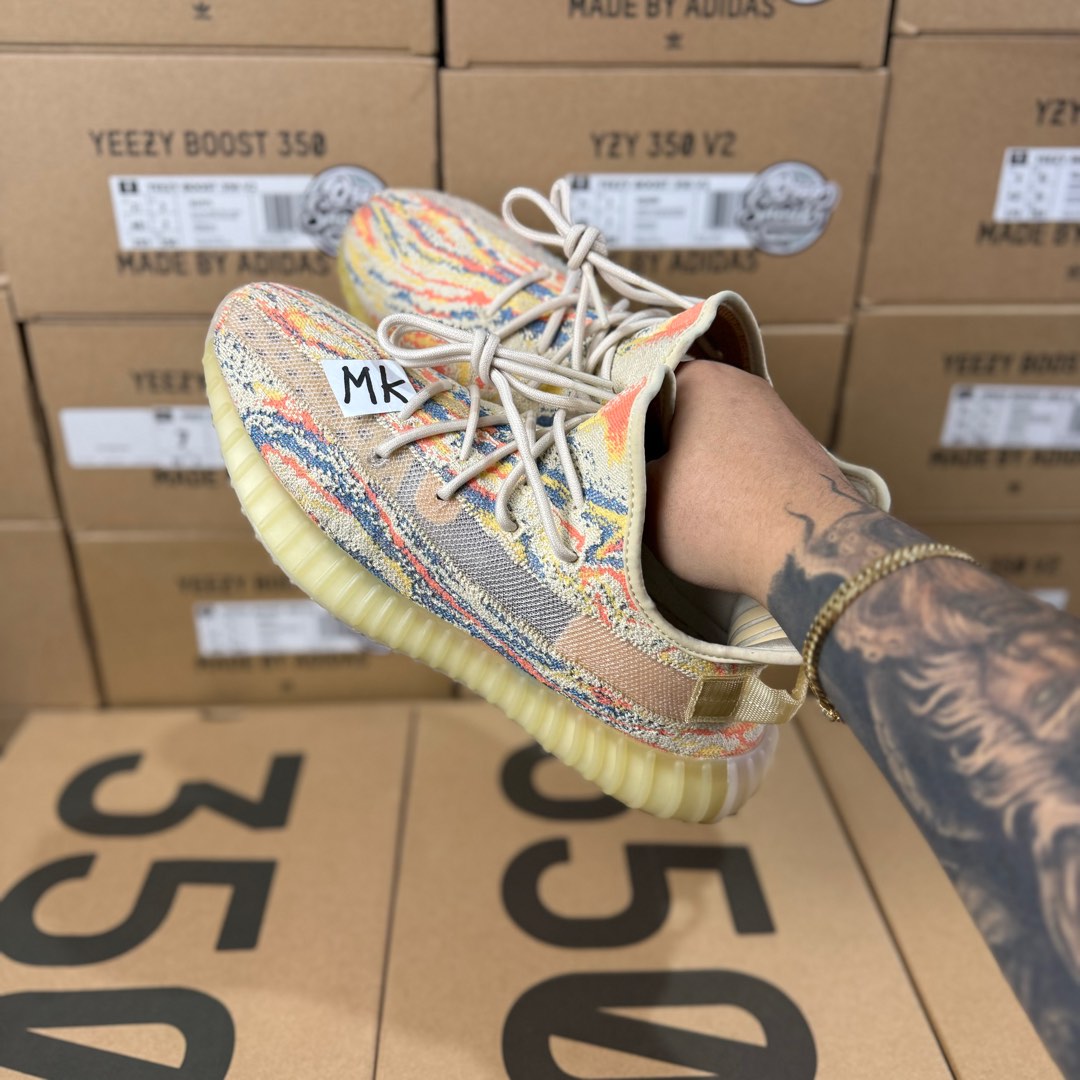 PADS YEEZY MX OAT 9.5US, Men's Fashion, Footwear, Sneakers on Carousell