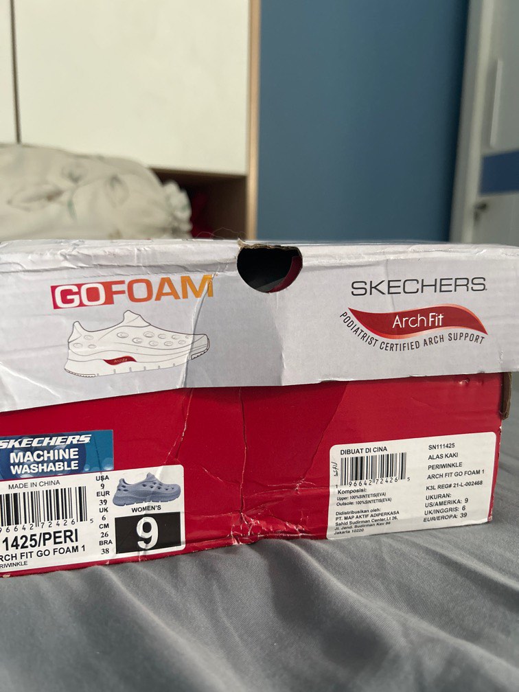 SKECHERS ARCH FIT GO FOAM 1, Fesyen Pria, Sepatu , Sandal di Carousell