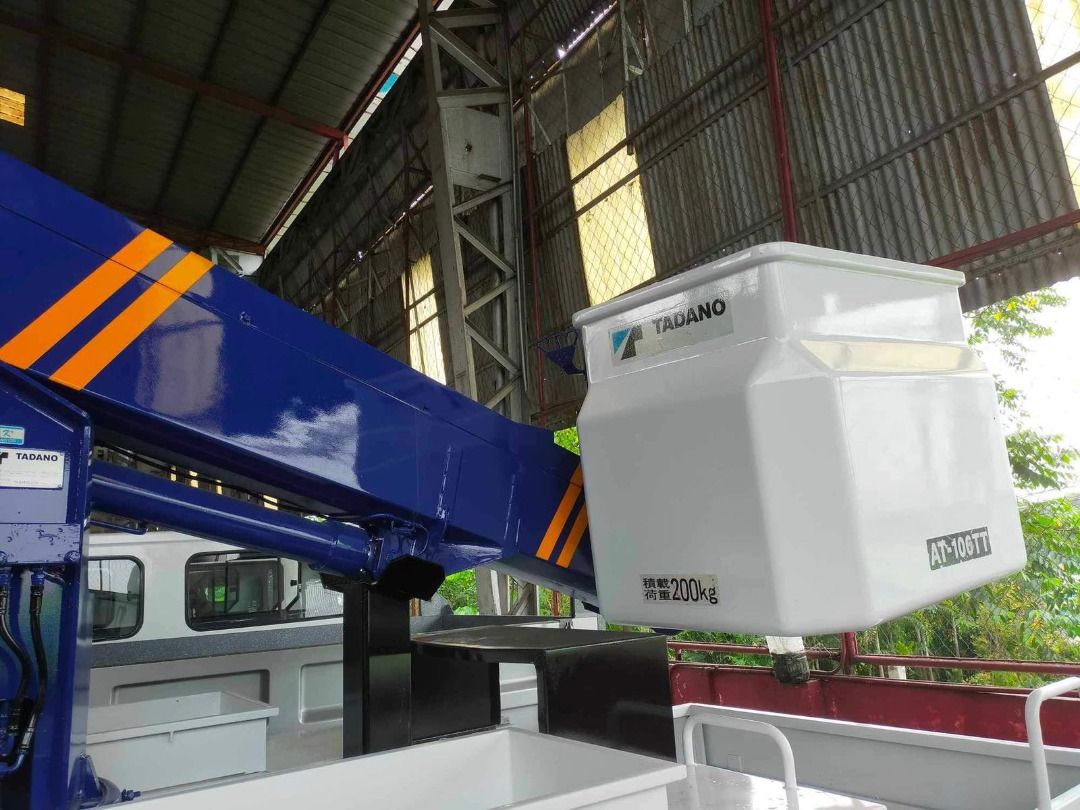 Sobida Isuzu Elf NKR 4HL1 Manlifter N-series canter 300 series tornado ...