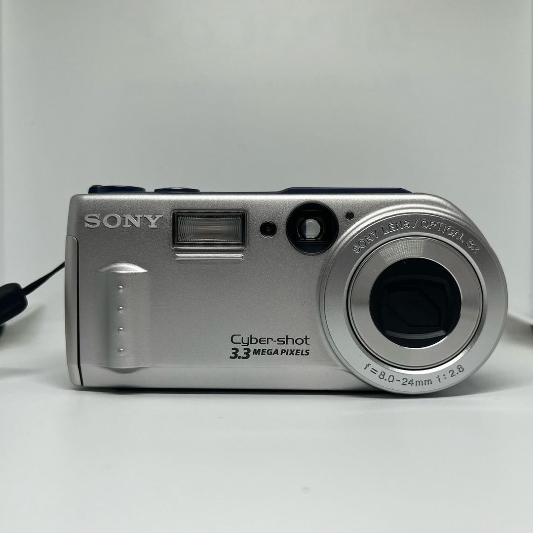 sony cybershot dsc-p1, Photography, Cameras on Carousell