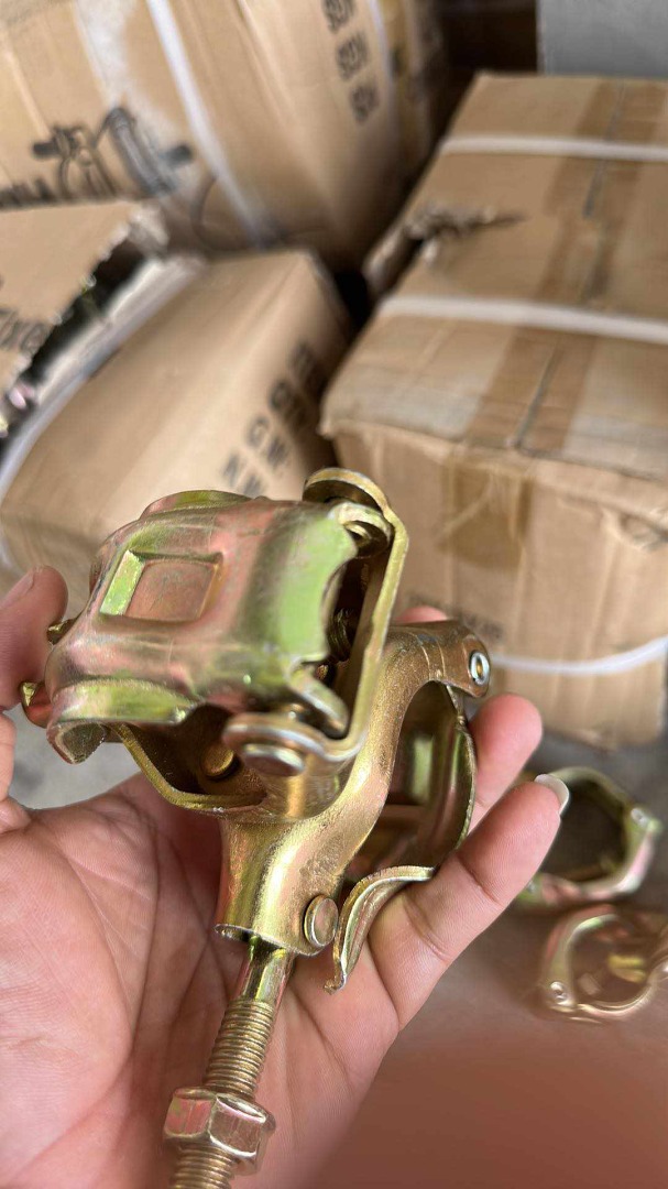 Swivel and Fixed Clamps 1 1/2 and 2", Commercial & Industrial ...