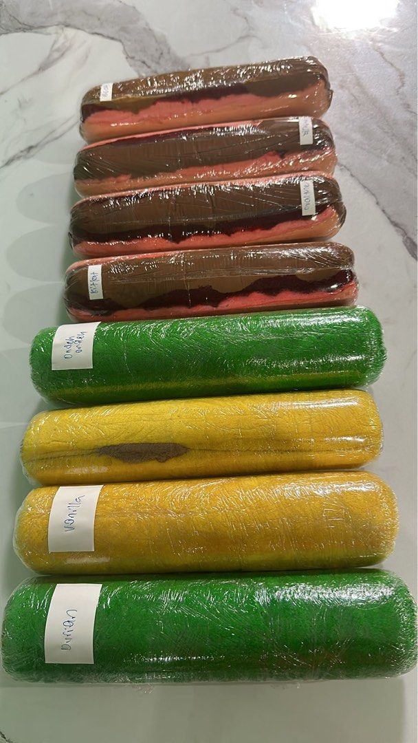 Tapak kuda & swissrolls, Food & Drinks, Homemade Bakes on Carousell
