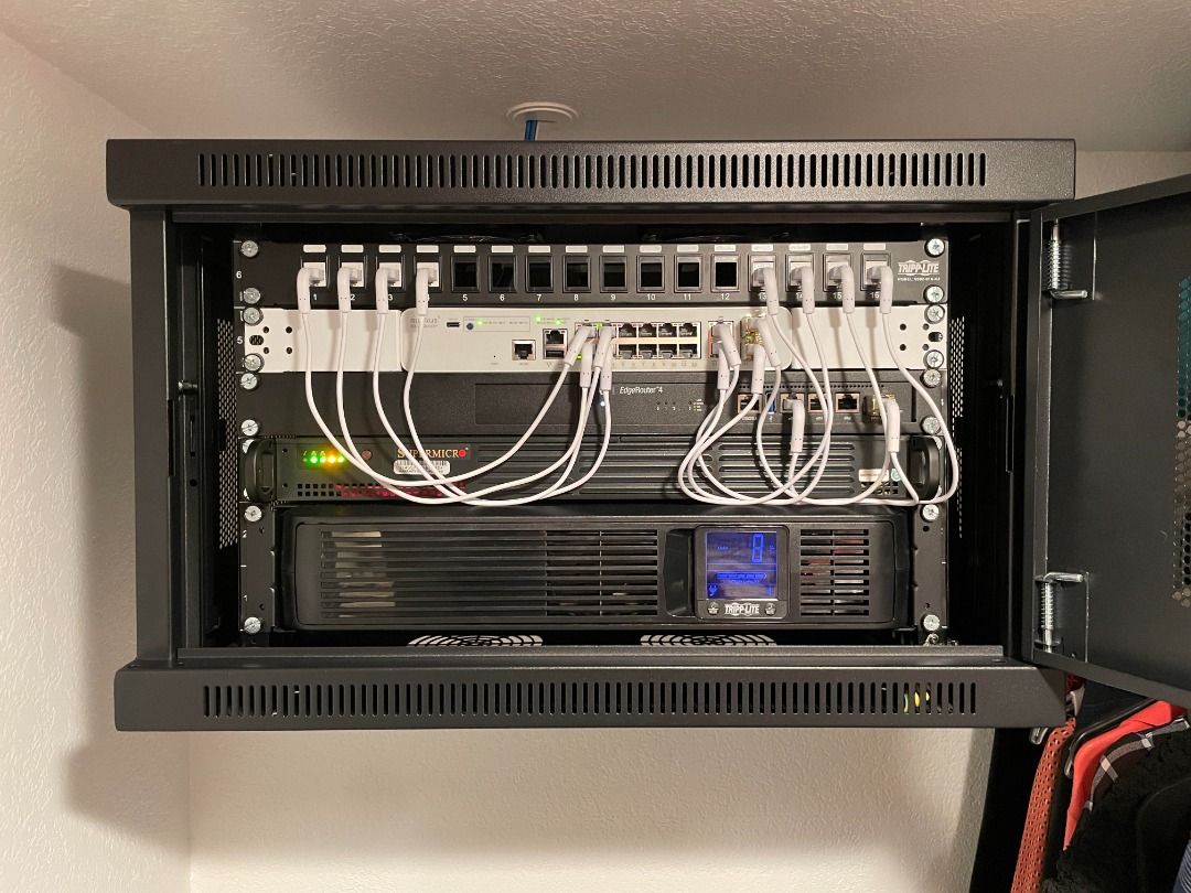 WALLMOUNTED SERVER RACK/DATA CABINET 4U/6U/9U/12U/15U, Computers & Tech ...