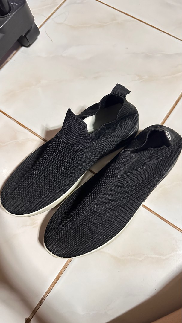 cln black rubber shoes, Women's Fashion, Footwear, Sneakers on Carousell