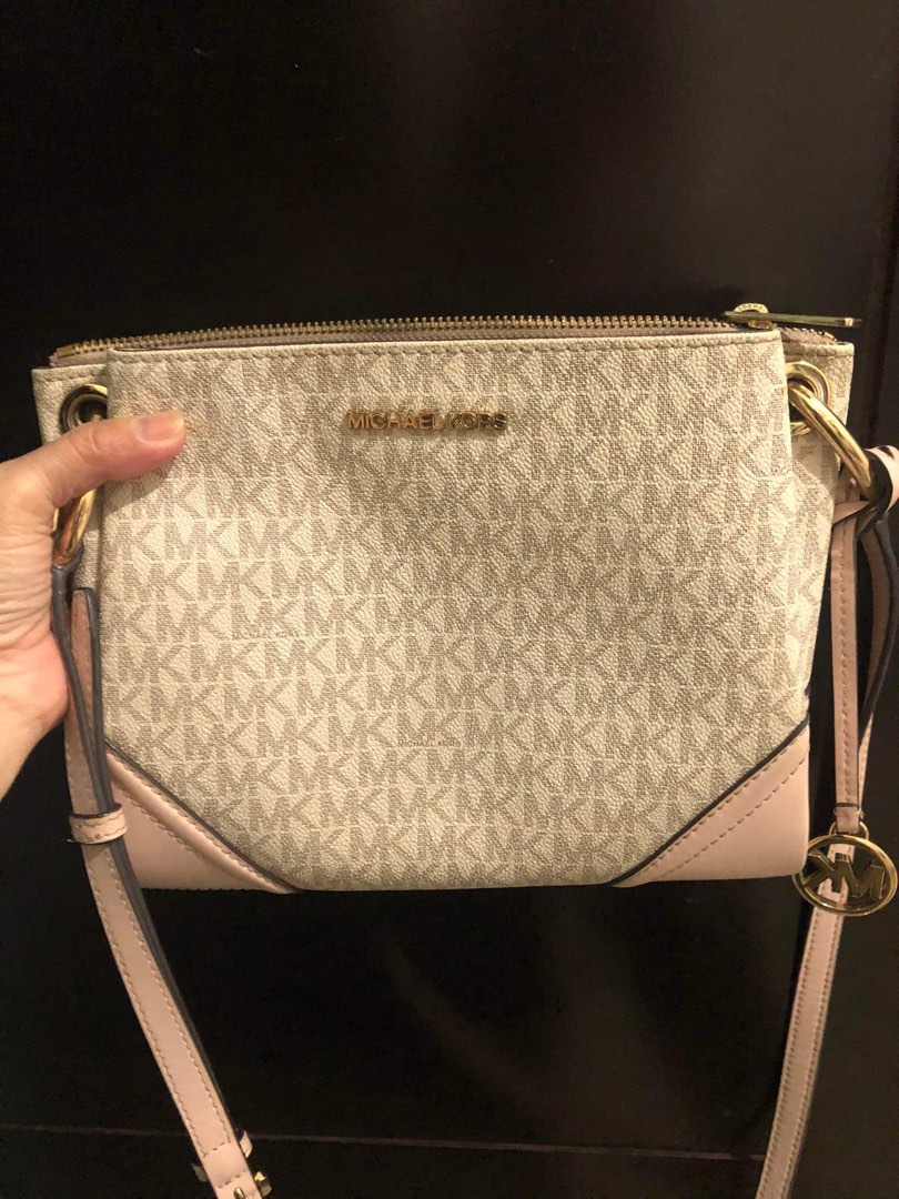 Original Michael Kors MK Bag, Luxury, Bags & Wallets on Carousell