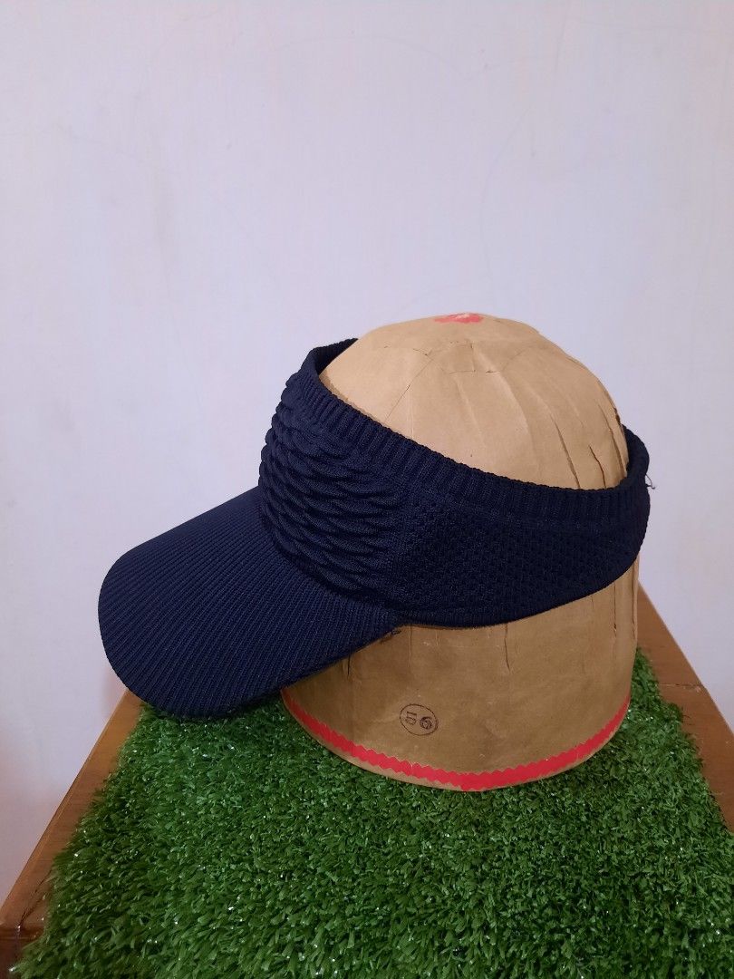 Topi Bolong, Fesyen Pria, Aksesoris, Topi di Carousell