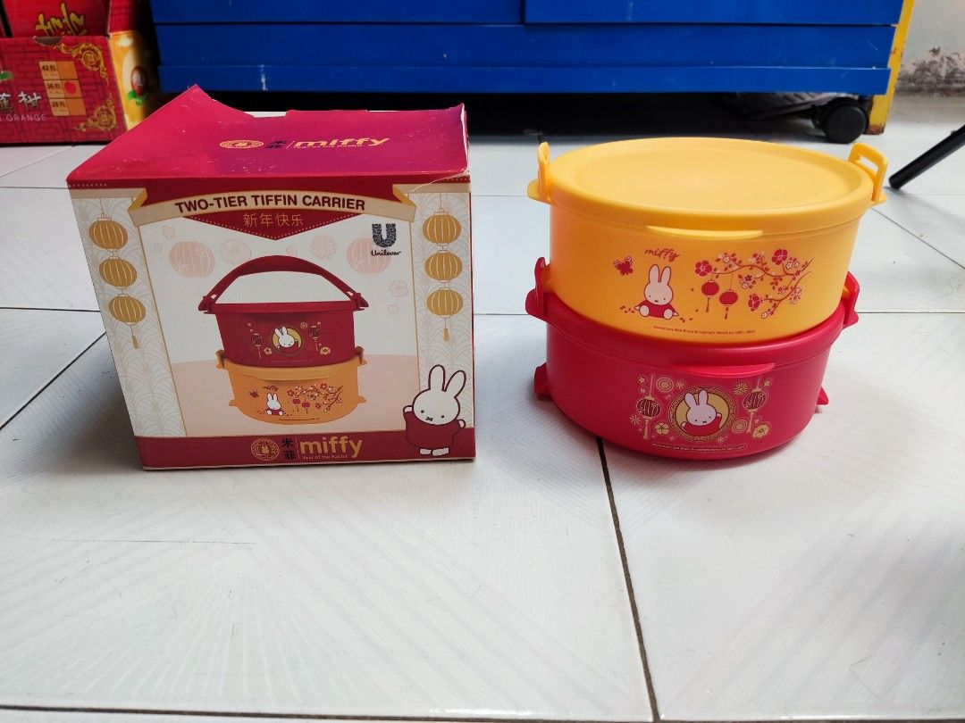 tupperware cute lunch box, Furniture & Home Living, Kitchenware ...