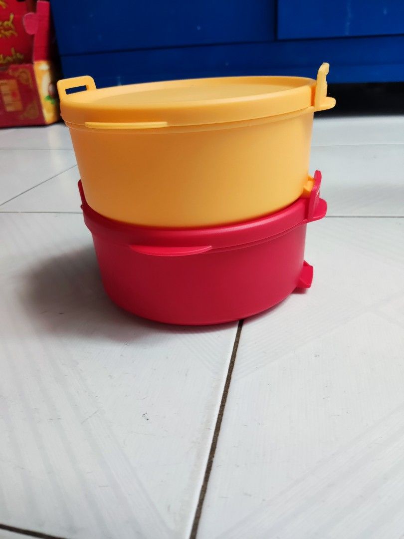 tupperware cute lunch box, Furniture & Home Living, Kitchenware ...