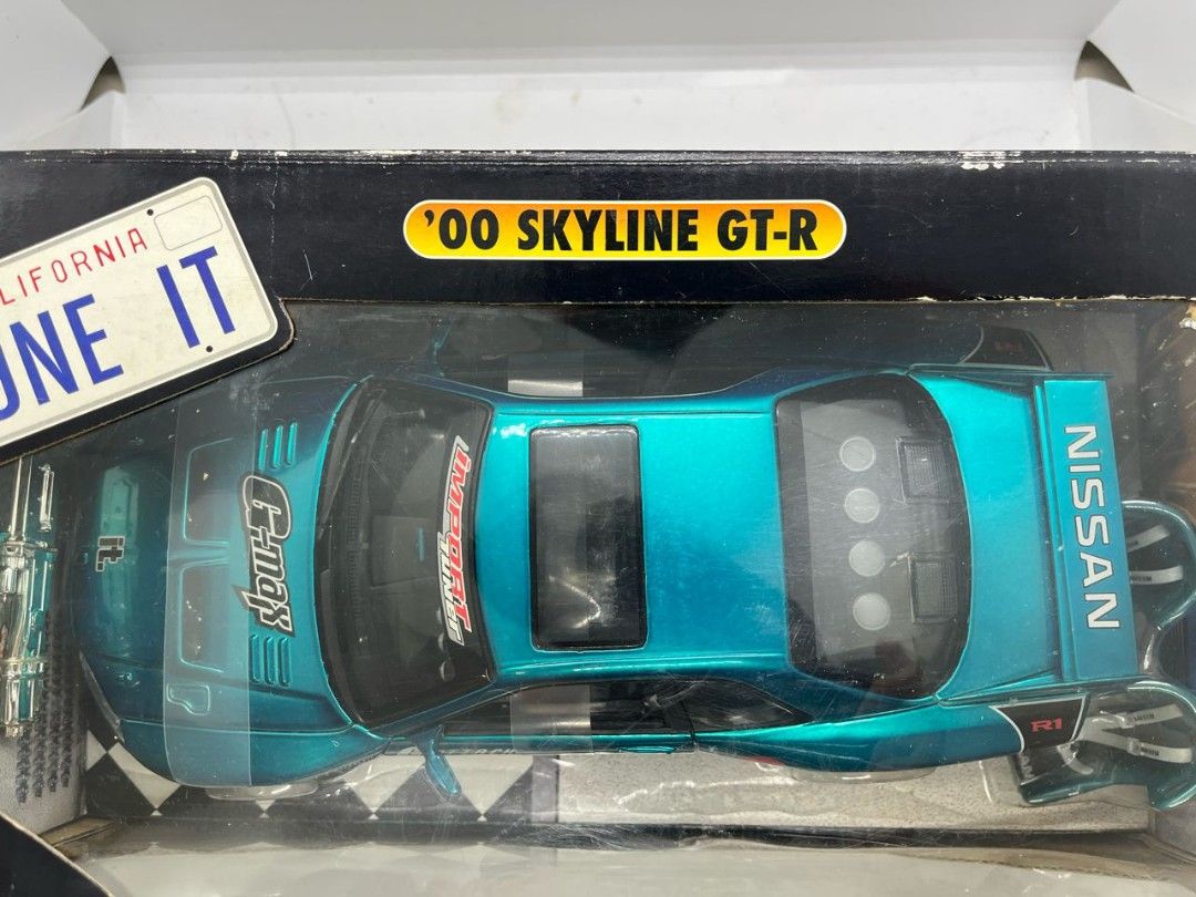 1:18 2000 Nissan Skyline GT-R R34 Import Tuner Model Kit by Muscle ...