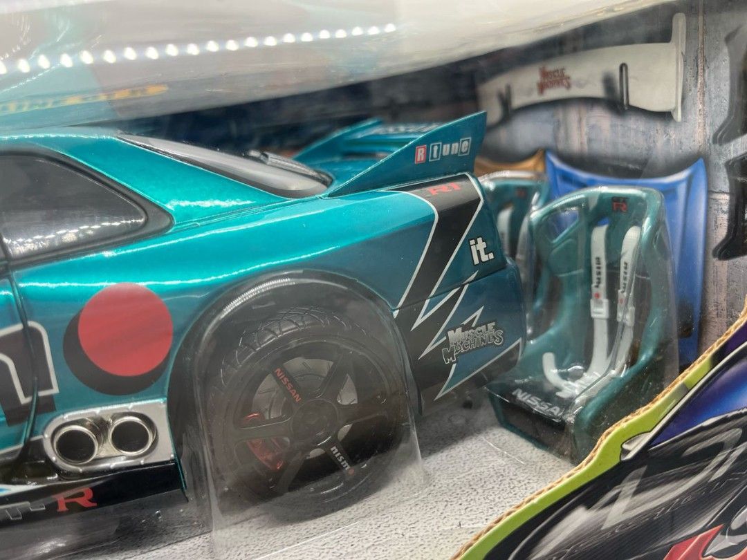 1:18 2000 Nissan Skyline GT-R R34 Import Tuner Model Kit by Muscle ...