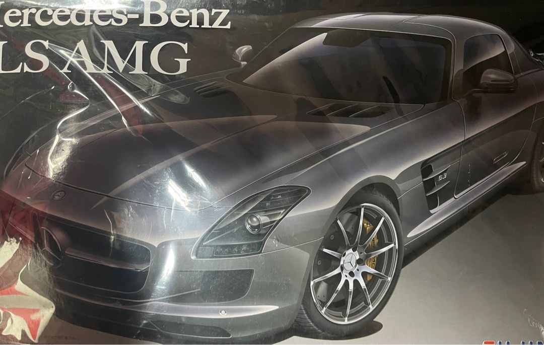 Aoshima Fujimi Mercedes-Benz SLS AMG 1/24, 興趣及遊戲, 收藏品及紀念品, 明星周邊 - Carousell