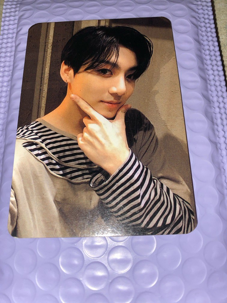 BTS Jungkook Army Bomb mini PC, Hobbies & Toys, Memorabilia ...