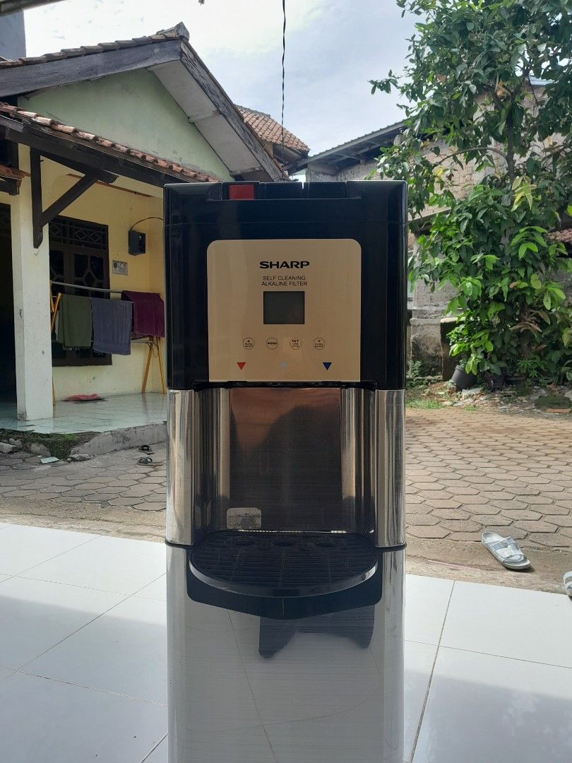 Dispenser sharp tinggal pakai, Kitchen & Appliances di Carousell