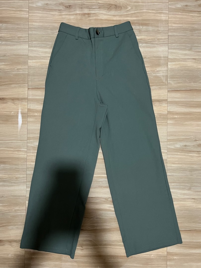 GU by Uniqlo Straight Pants, Women's Fashion, Bottoms, Other Bottoms on ...