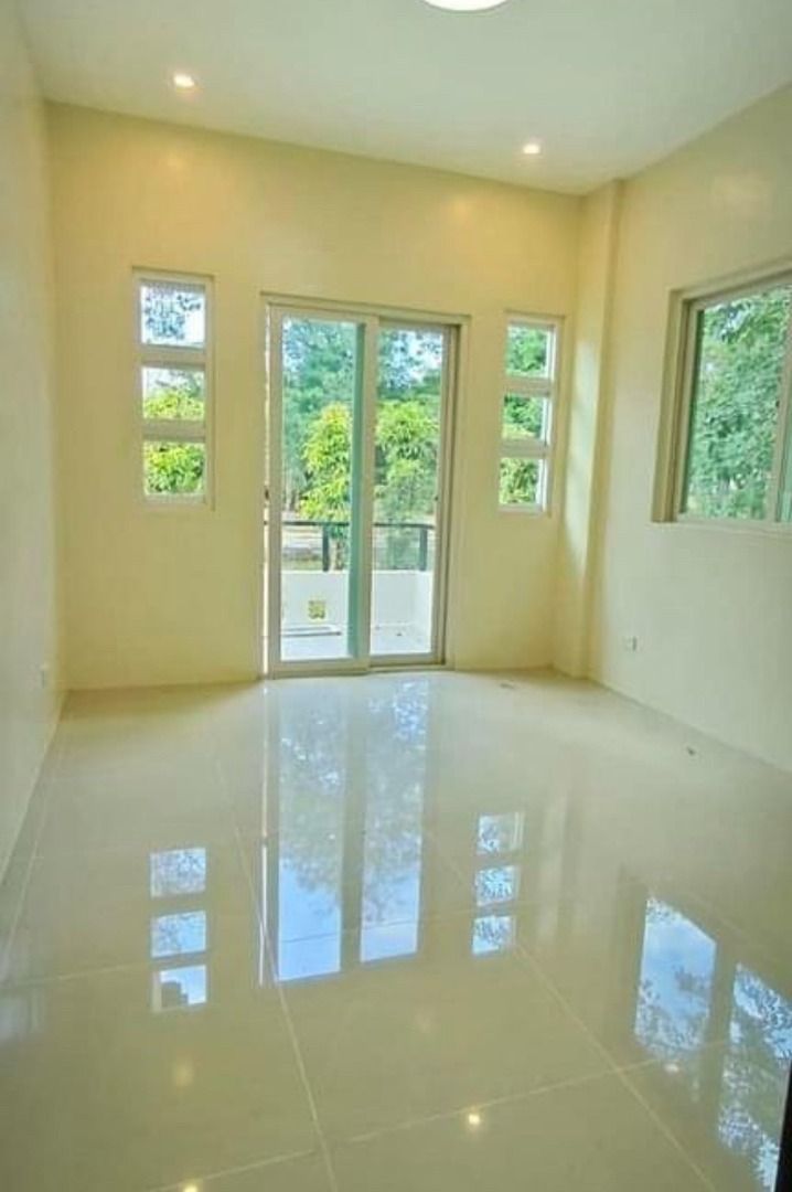 Two-Storey House & Lot In Valley View Executive Village Cainta for Sale ...