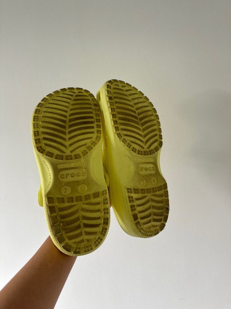 Authentic yellow crocs, Women's Fashion, Footwear, Flipflops and Slides ...