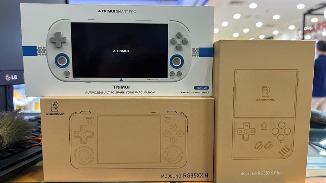 RESTOCK Anbernic RG35XX H / trimui smart pro, Video Gaming, Video Game ...