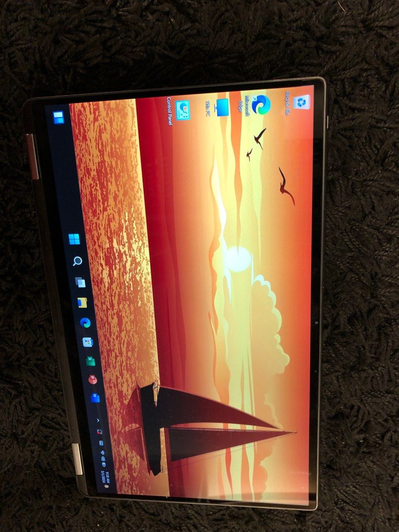 Dell 7400 2 in 1 touch screen 360 degree can banding 4 k screen i7 8 th ...