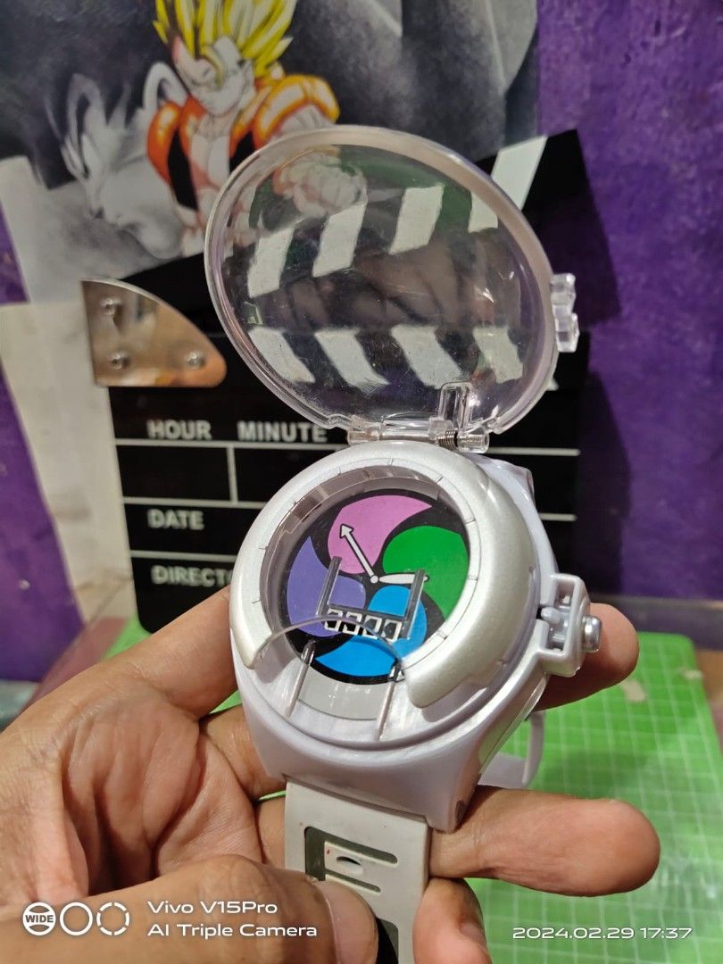 Dx yokai watch 5 medal Bandai, Barang Yang Dicari di Carousell