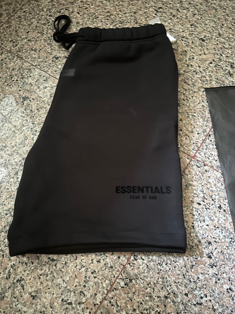 Fear of God Essentials Sweat short (SS22) Authenticate source.., Men's ...