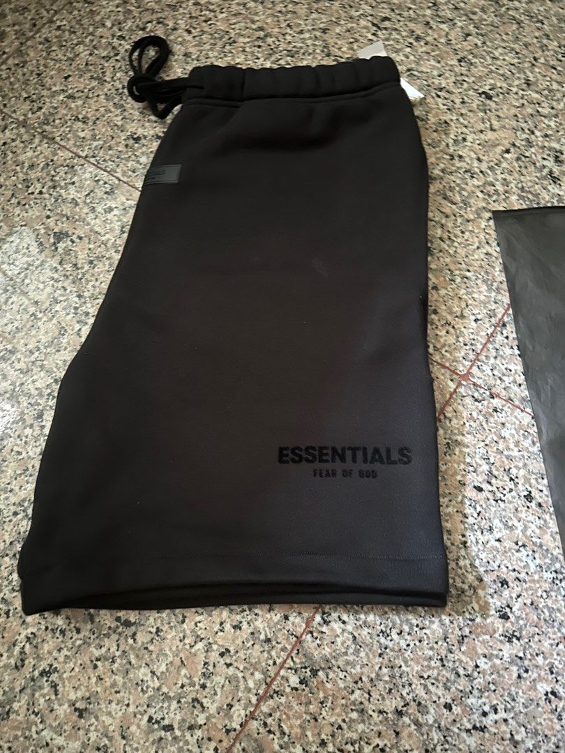 Fear of God Essentials Sweat short (SS22) Authenticate source.., Men's ...