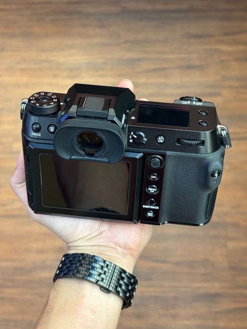FUJIFILM GFX 100S BODY, Photography, Cameras on Carousell