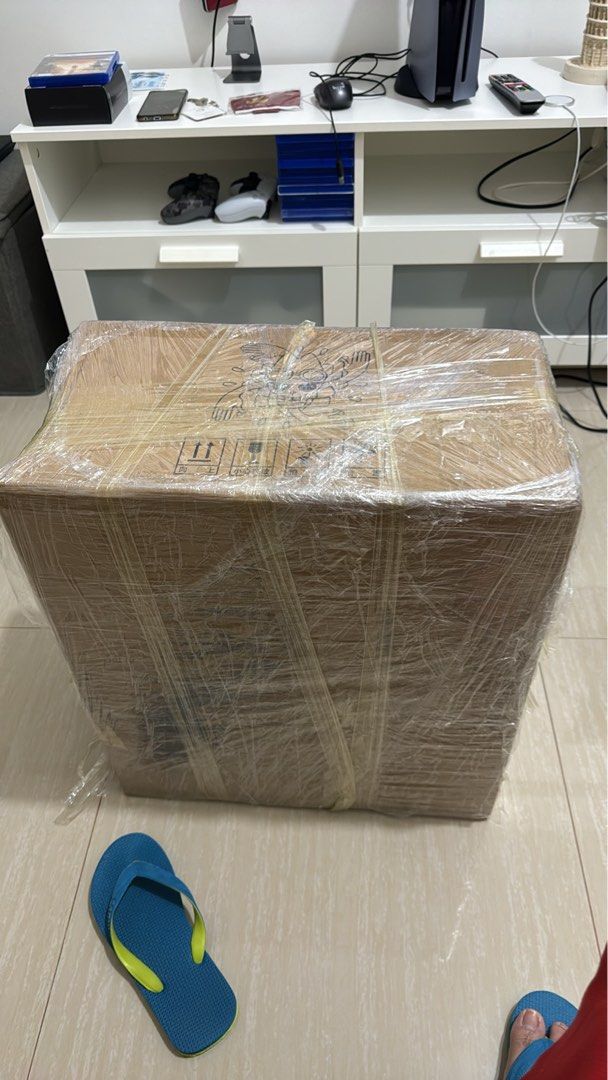 Hunter Fan Studio Nico Robin, Hobbies & Toys, Toys & Games on Carousell