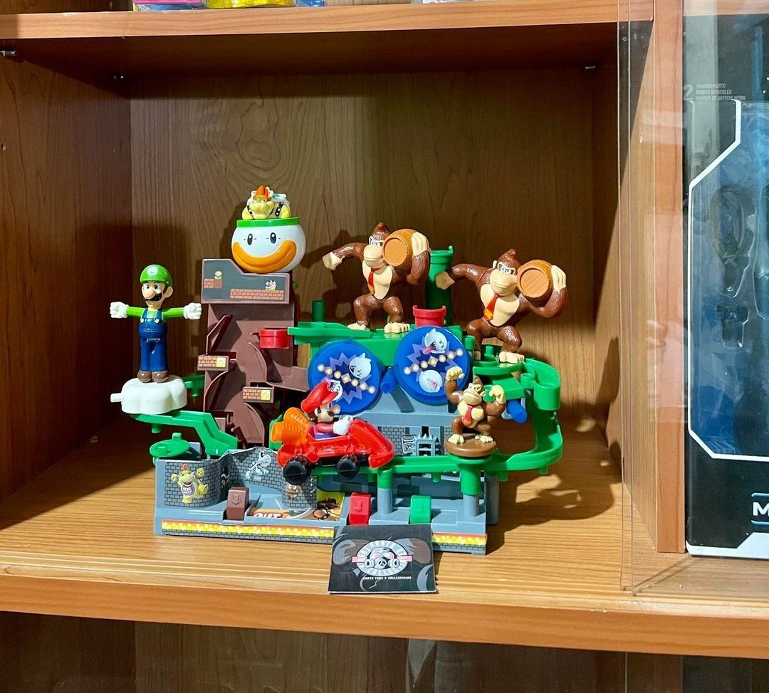 Mario Set ( Authentic), Hobbies & Toys, Toys & Games on Carousell