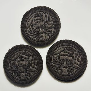 Pokemon x Oreos MEW SQUIRTLE CHARMANDER, Hobbies & Toys, Memorabilia ...