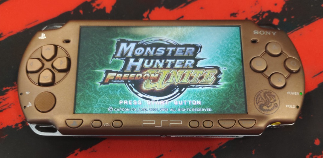 Modded PSP 2000 Monster Hunter Edition for Sale, Video Gaming, Video ...