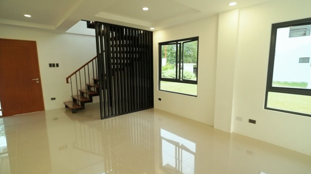 Samantha House & Lot- Victoria South Of Alabang, Property, For Sale ...