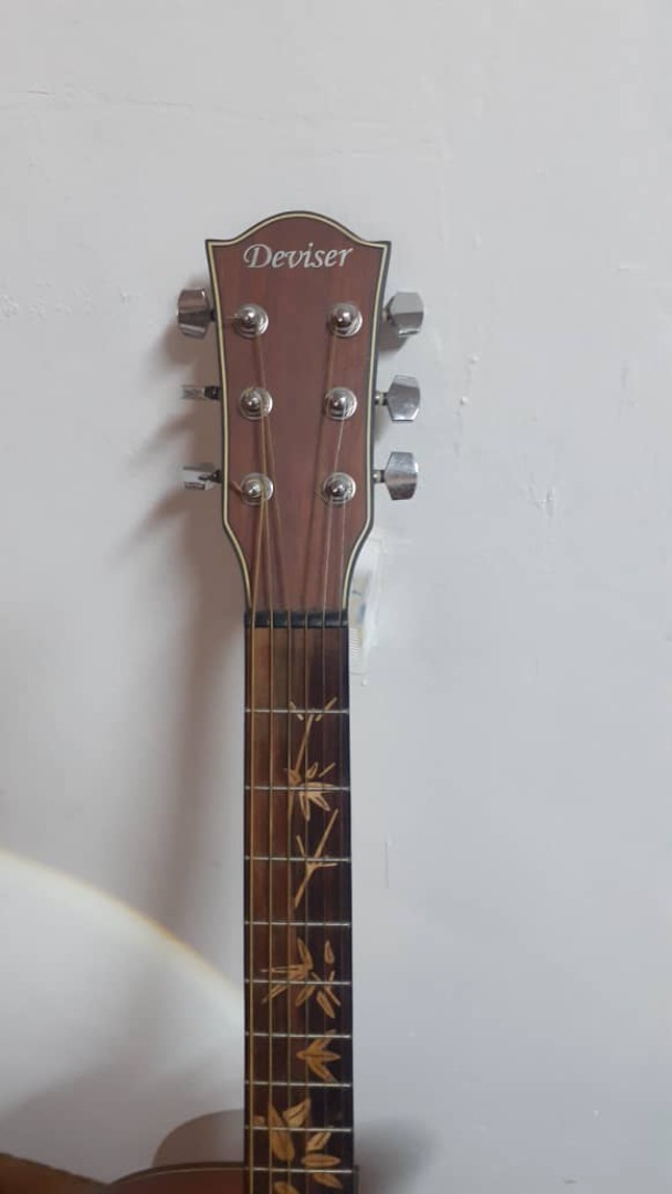 Acoustic guitar deviser model no.L-810B, Hobbies & Toys, Music & Media ...