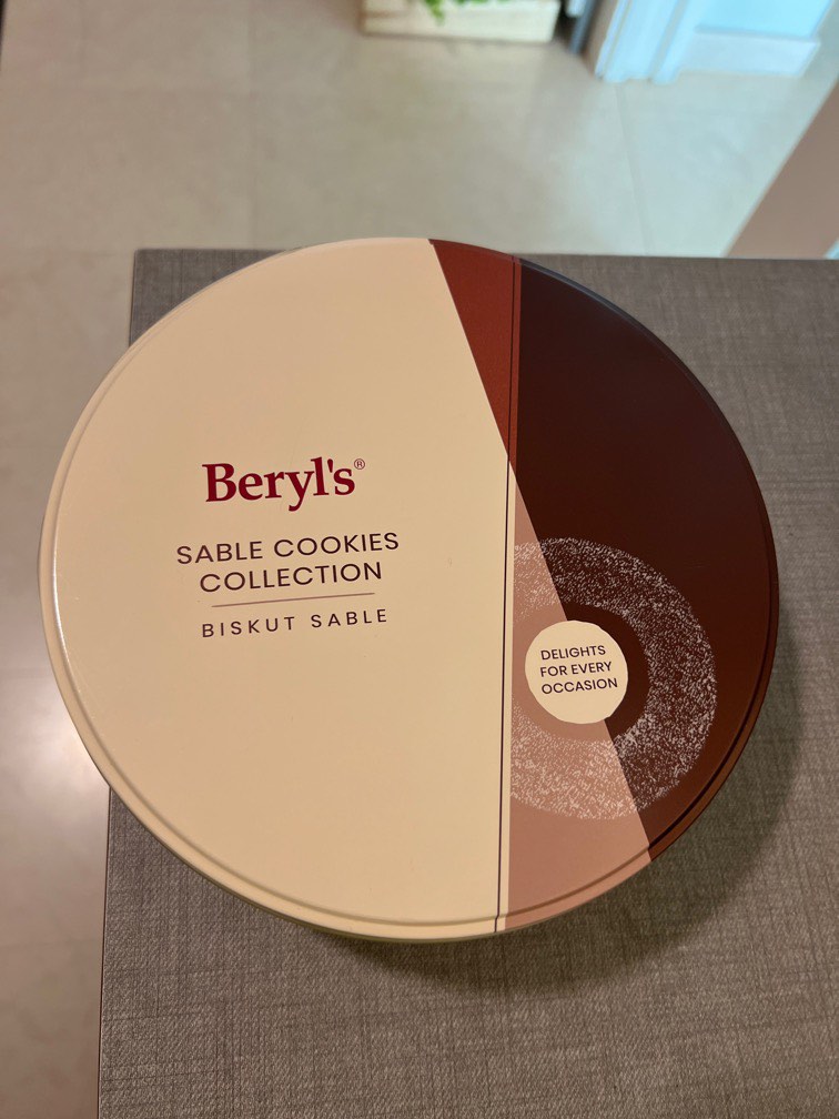 Empty tin round cookies's container - approx dimension - 19cm , H6cm ...