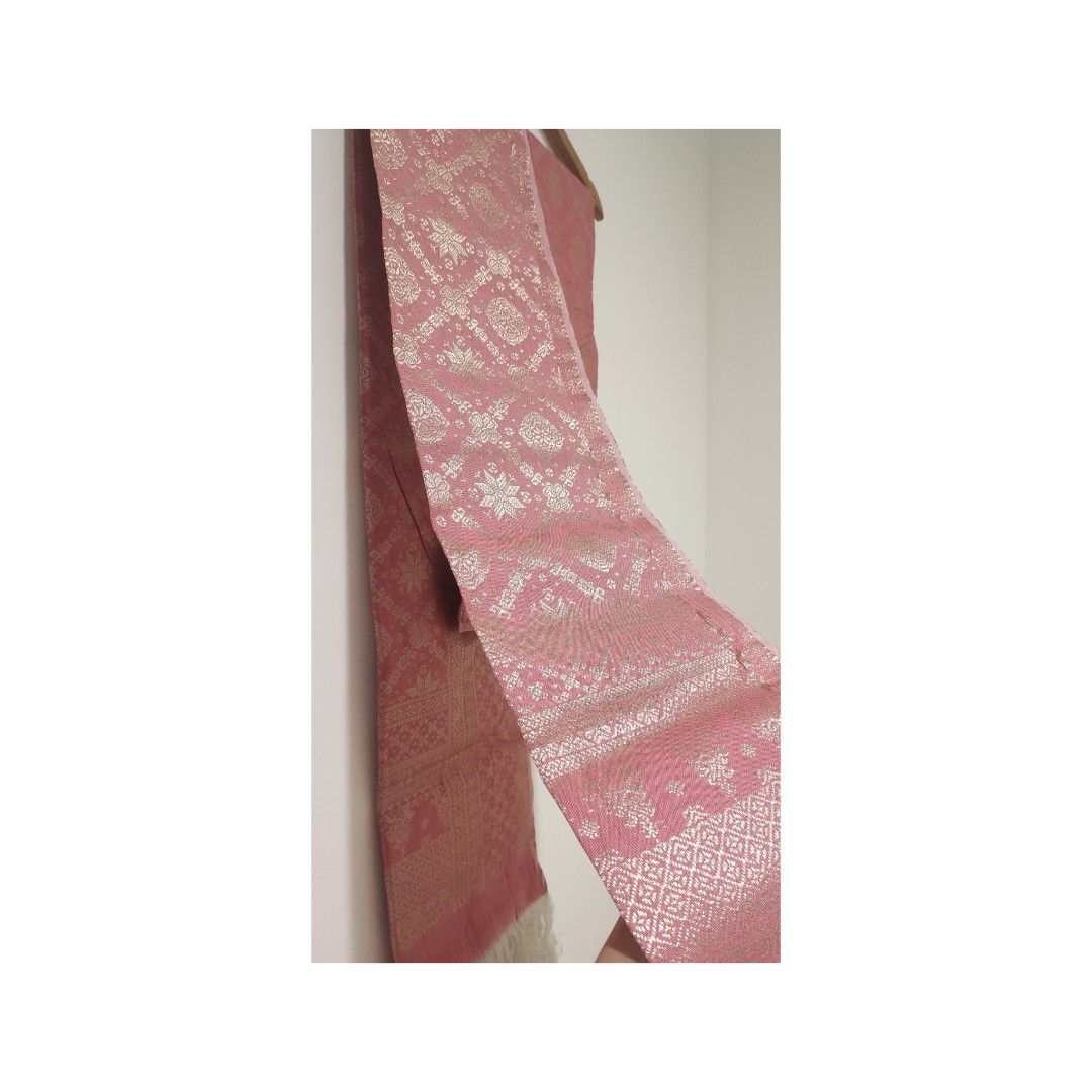 Bahan Kain Songket Tenun Khas Lombok Pink Salem dan Gold, Fesyen Wanita, Pakaian Wanita, Gaun ...