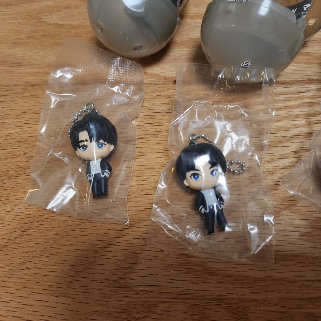 Enhypen Gachapon keychain, Hobbies & Toys, Memorabilia & Collectibles ...