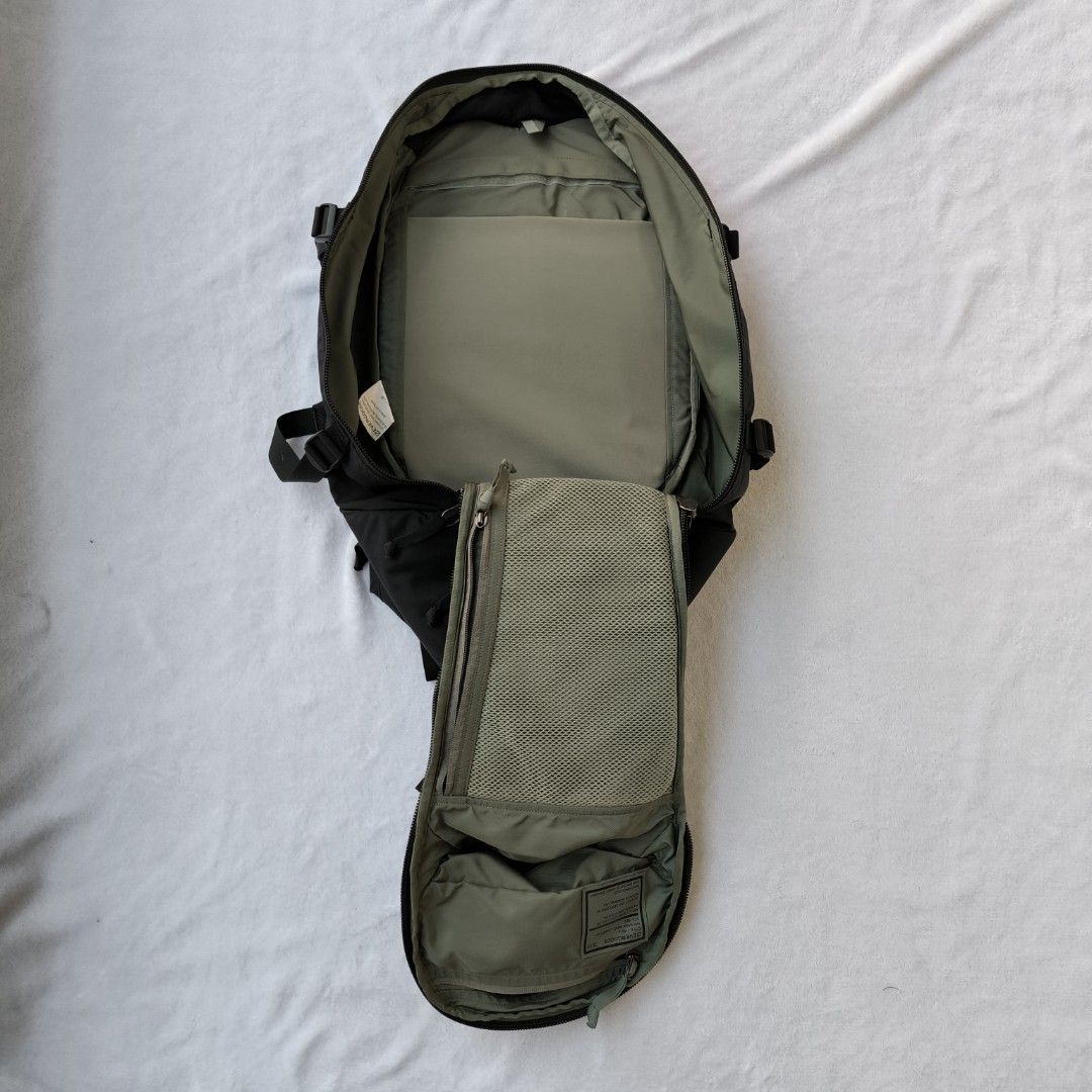 Evergoods Mountain Panel Loader 30L, Men's Fashion, Bags, Backpacks on ...