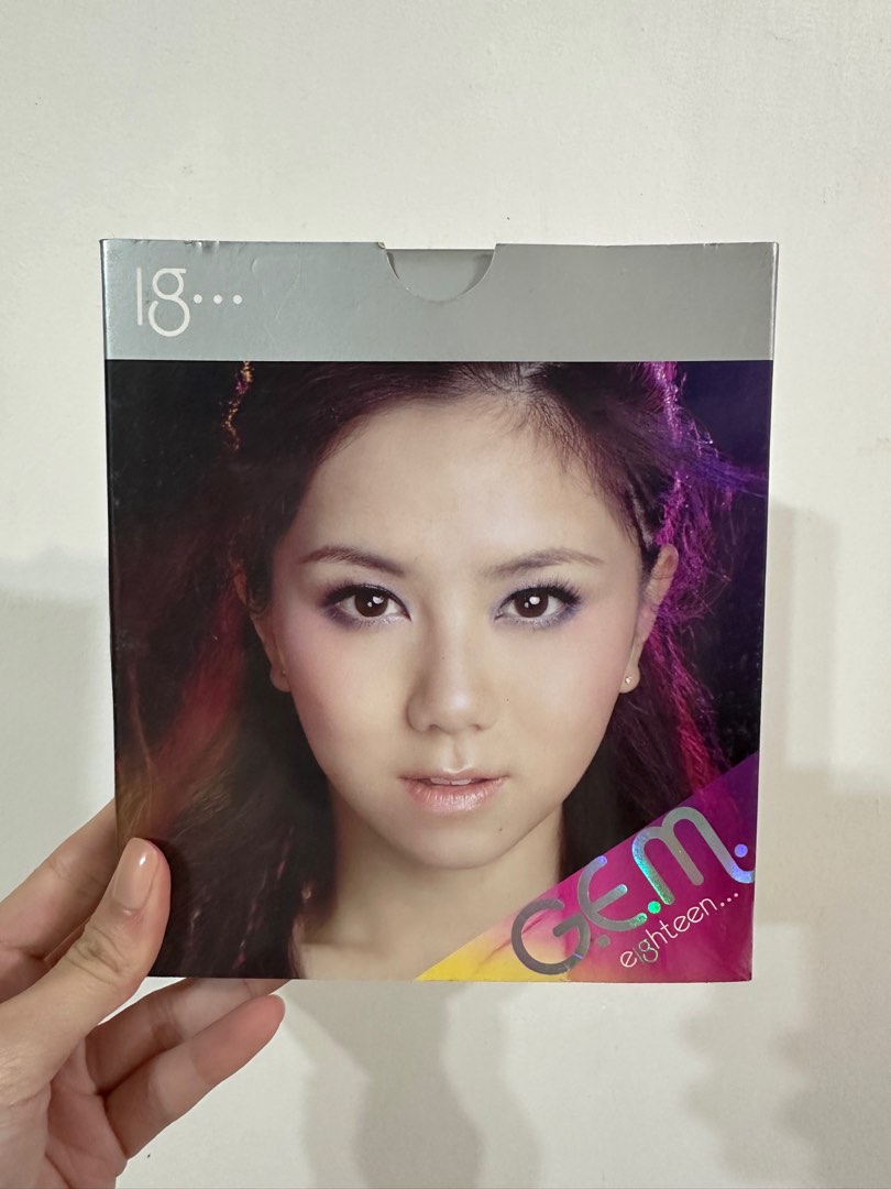 GEM 鄧紫棋 絕版 18 CD, 興趣及遊戲, 音樂、樂器 & 配件, 音樂與媒體 - CD 及 DVD - Carousell