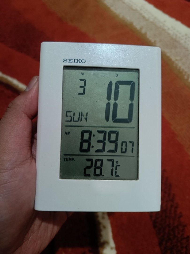 Jam Duduk Digital Seiko, Elektronik, Lainnya di Carousell